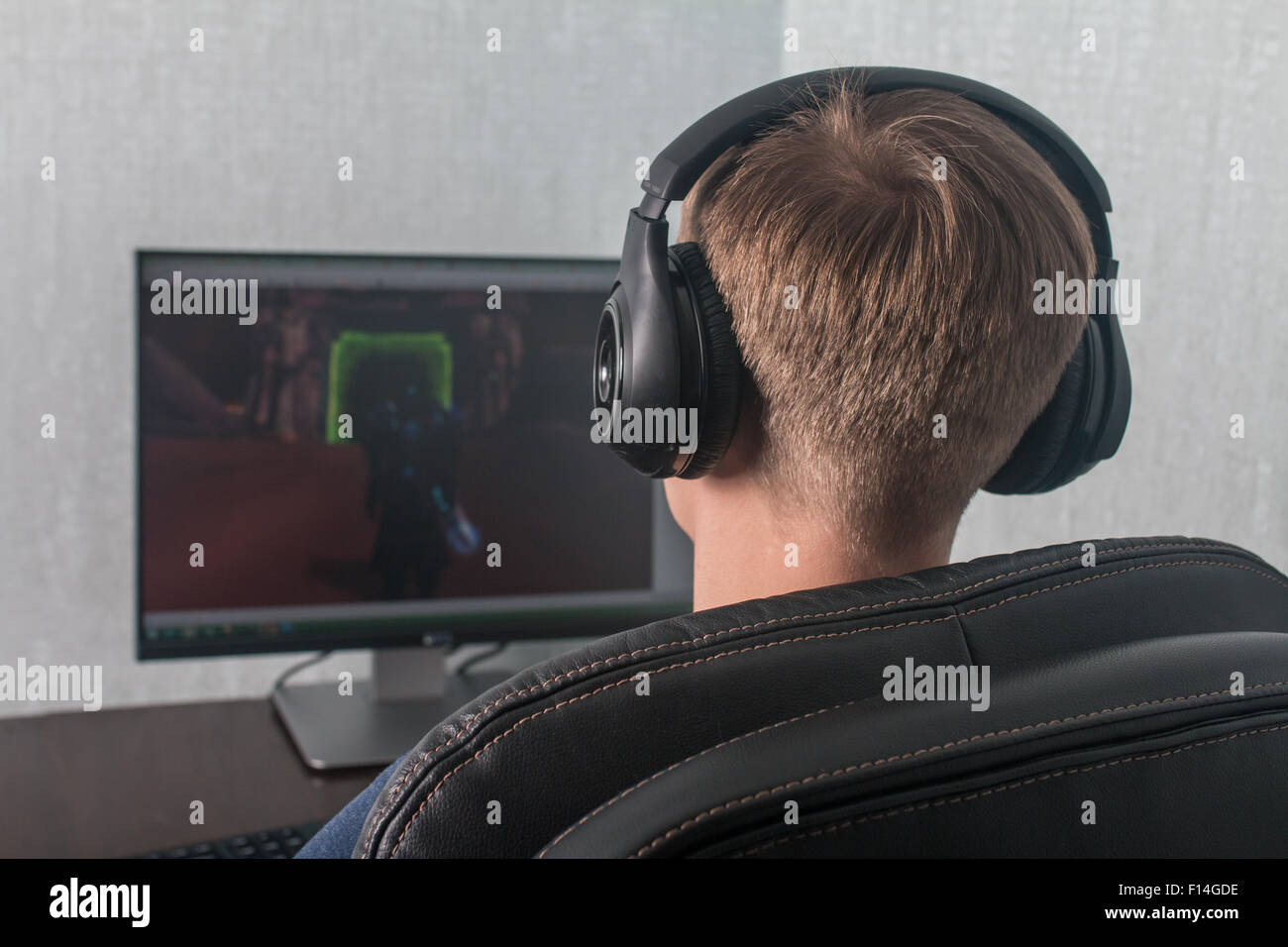 Man playing a computer games at home Stock Photo - Alamy