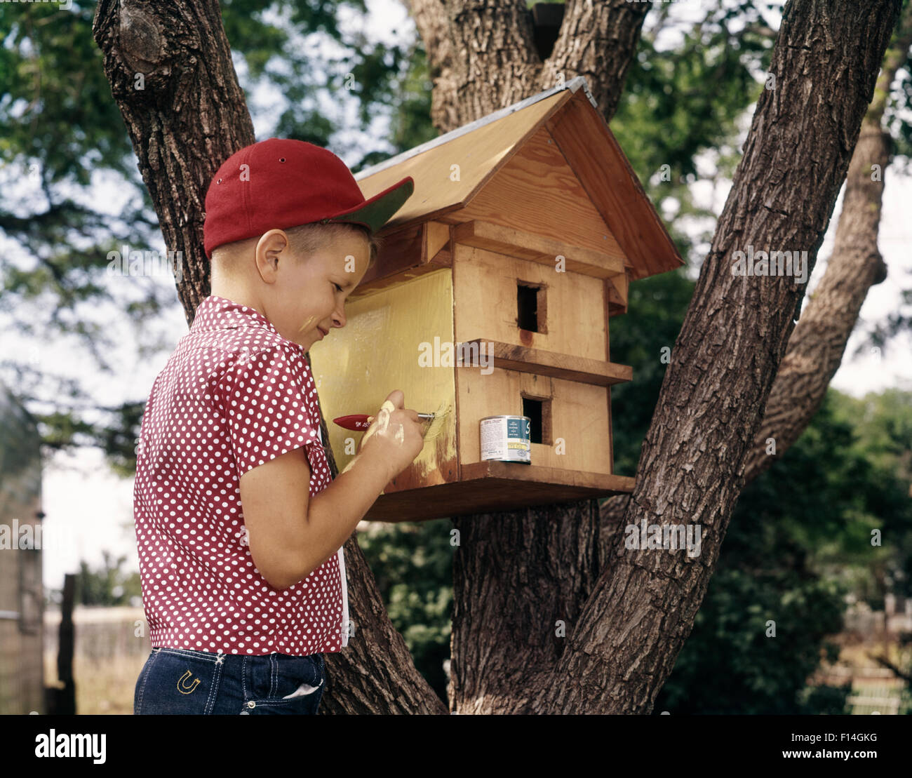 1960s people painting hi-res stock photography and images - Alamy