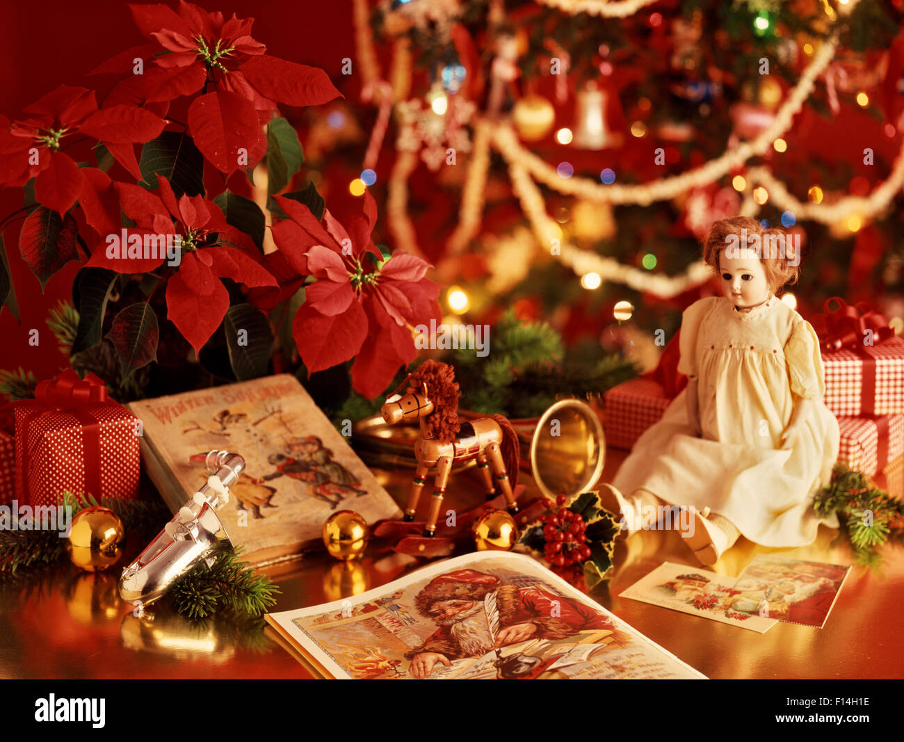 Vintage toys under christmas tree hi-res stock photography and images ...