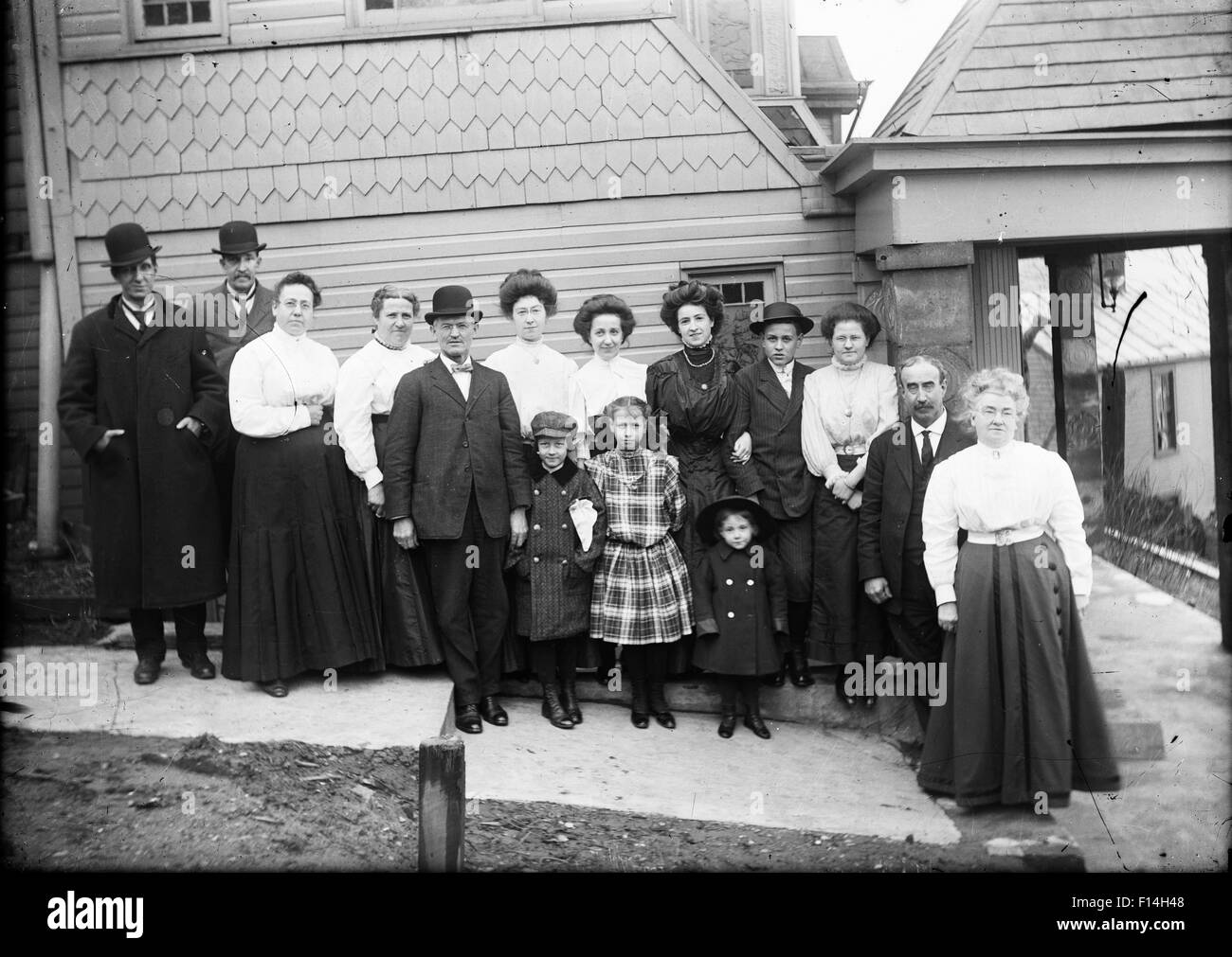 1890s vintage family portrait men High Resolution Stock Photography and ...