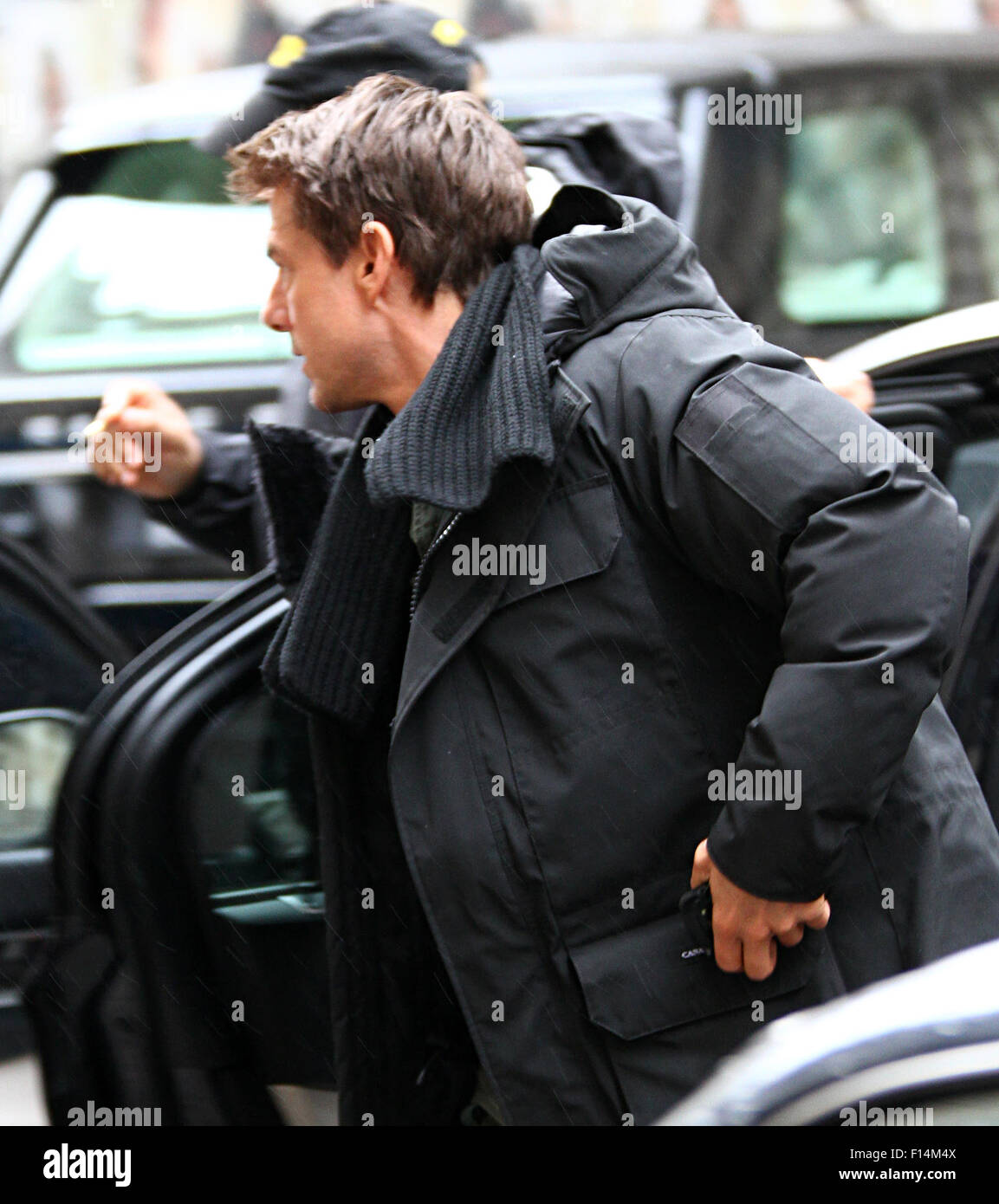 Tom Cruise filming scenes in London 2013 Stock Photo - Alamy