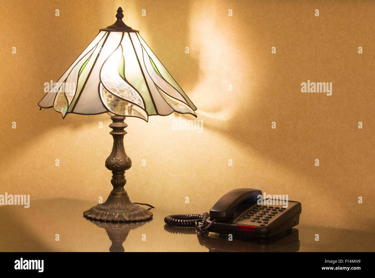 Old telephone hotel bedroom hi-res stock photography and images - Alamy
