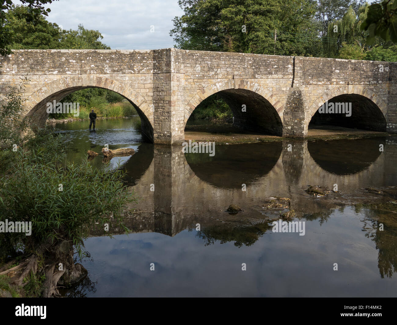 England, Herefordshire, River Teme & Leintwardine bridge Stock Photo ...