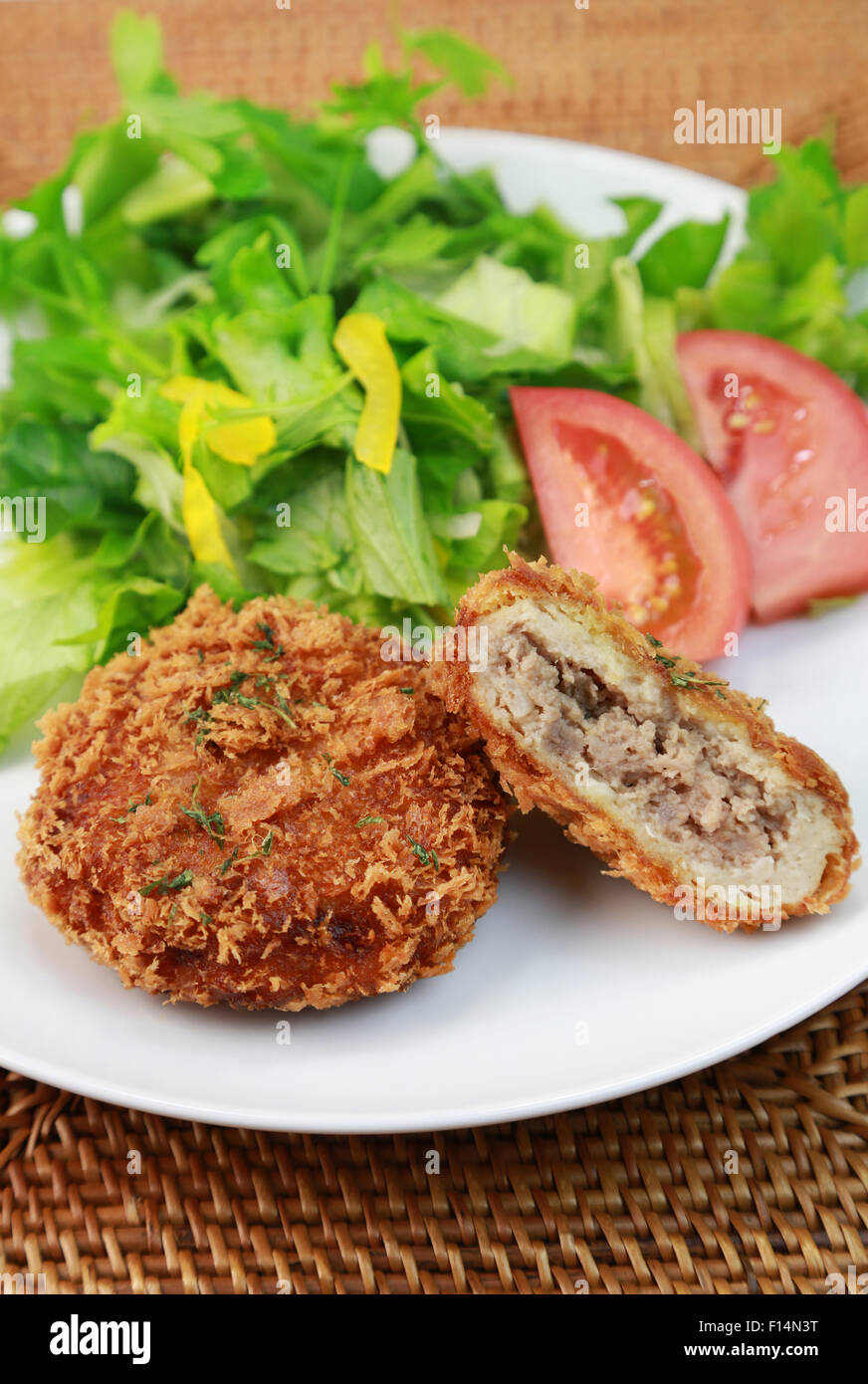 Minced meat cutlets Stock Photo - Alamy