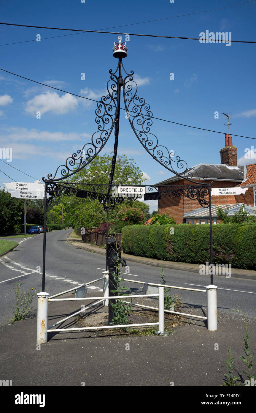 Village Road Sign Stock Photos & Village Road Sign Stock Images - Alamy