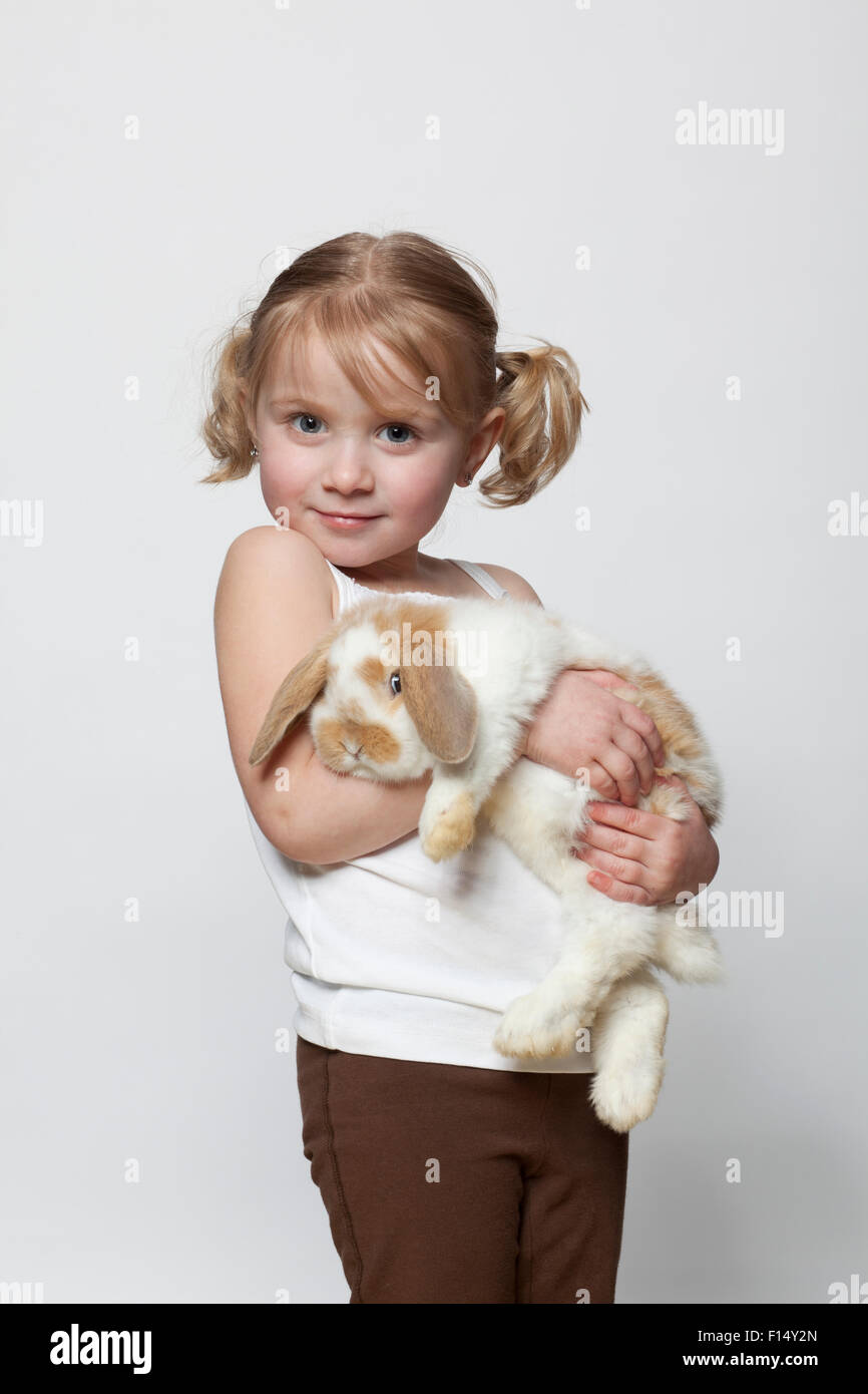 Lop rabbit hi-res stock photography and images - Alamy