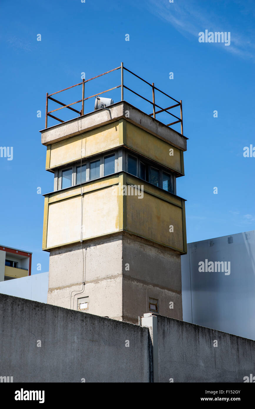 Watchtower, Berlin Wall memorial, Germany Stock Photo - Alamy