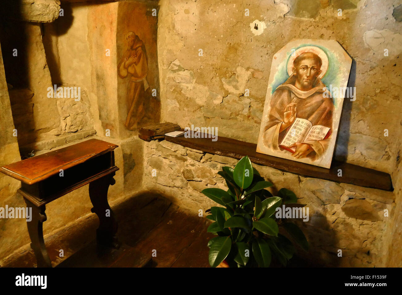 Cell (room) at the Convent de Le Celle in Italy Stock Photo - Alamy