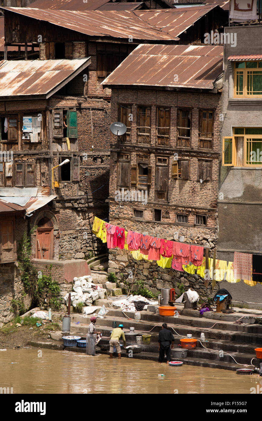 India Jammu And Kashmir Srinagar Old City Men Washing Textiles In