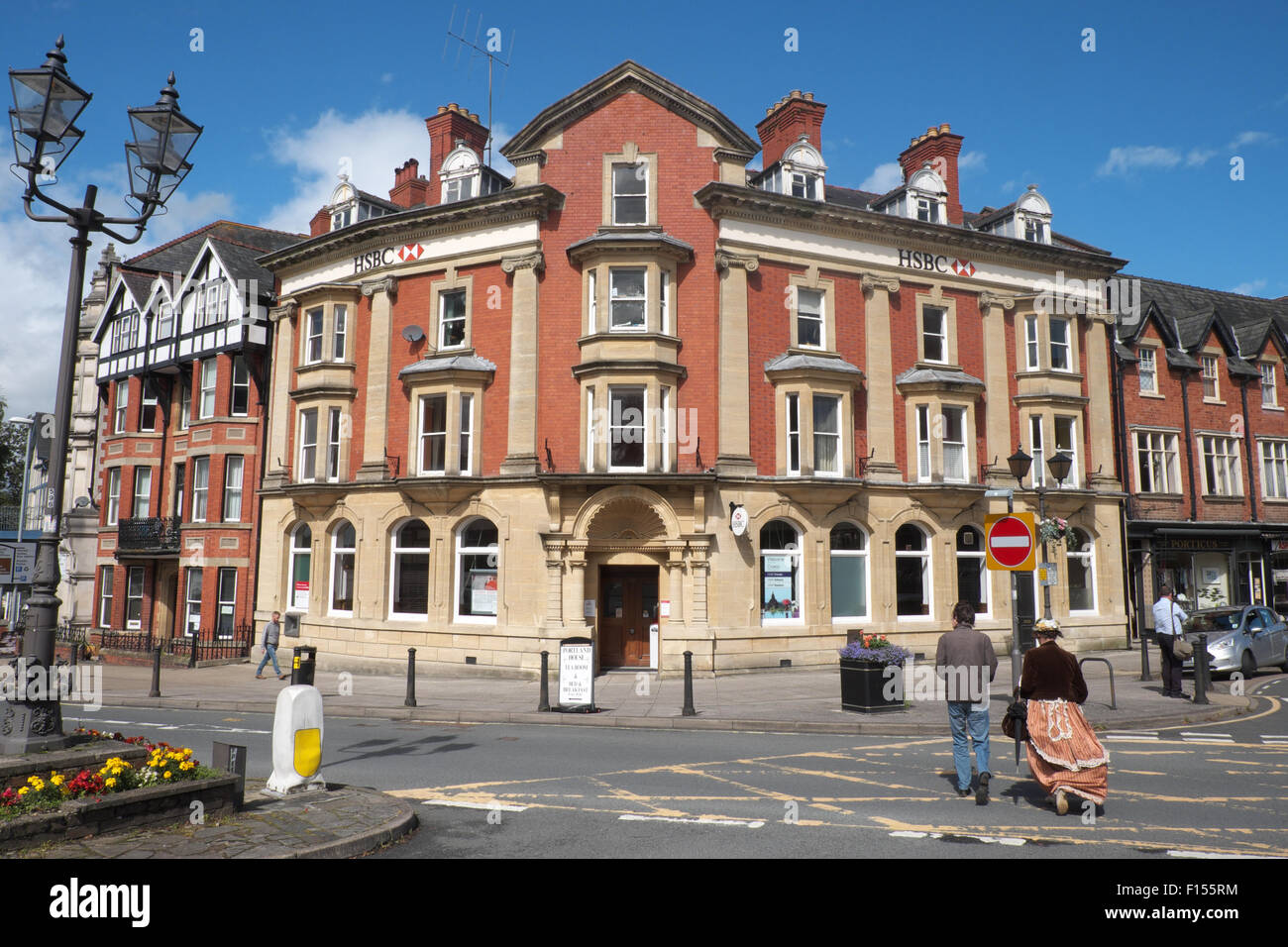 Hsbc branch wales hi-res stock photography and images - Alamy