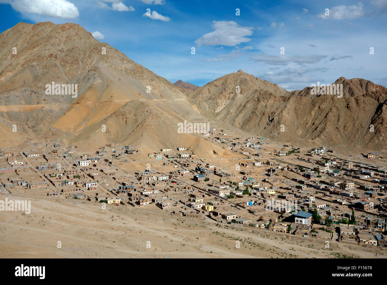 Desert landscape and houses around Leh, Ladakh, Jammu and Kashmir ...