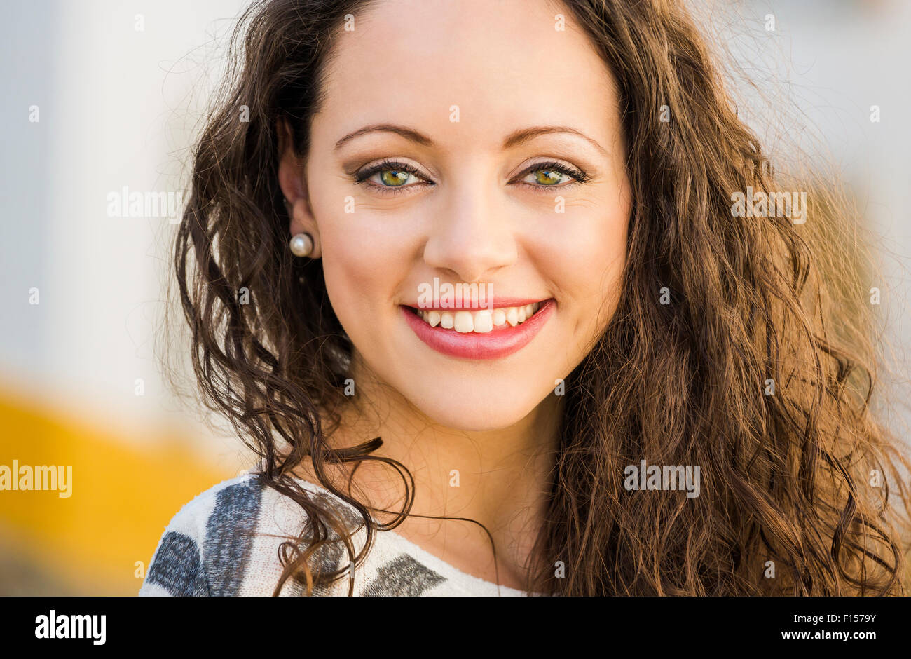 Outdoor portrait of a beautiful and fresh young woman Stock Photo - Alamy