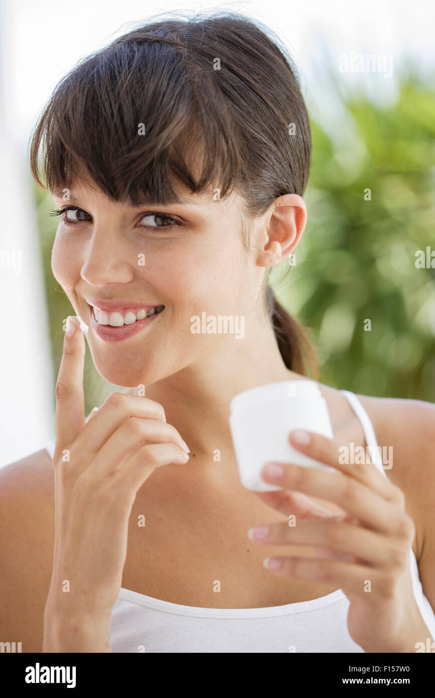 Fingertip Cream Stock Photos & Fingertip Cream Stock Images - Alamy