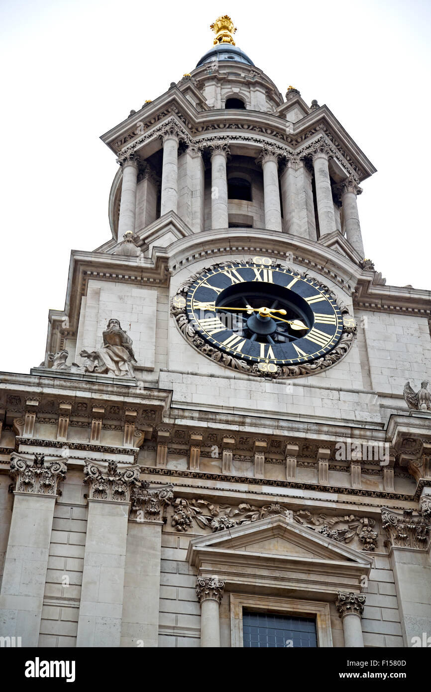st paul cathedral in london england old construction and religion Stock ...