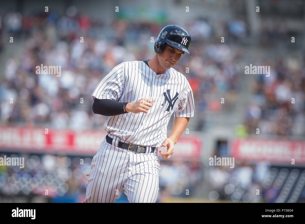 New York, New York, USA. 26th Aug, 2015. Yankees' GREG BIRD rounds the ...