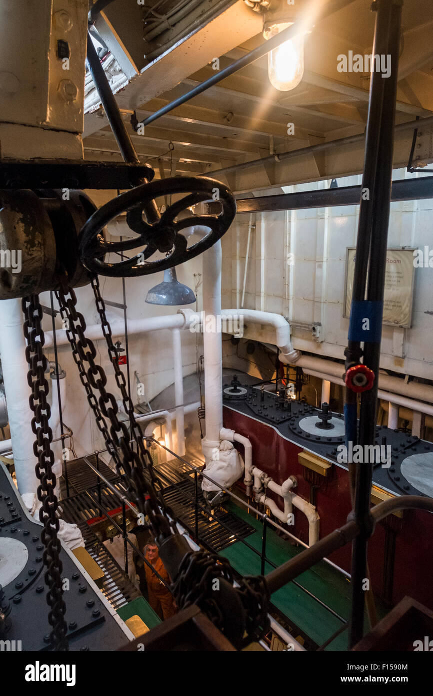 Steam engine room on steam ship SS Shieldhall Stock Photo - Alamy
