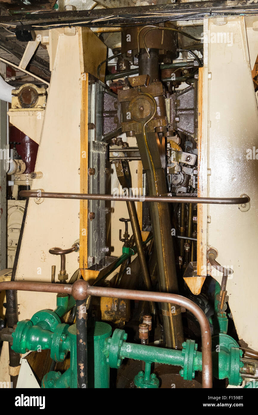 Steam engine room on steam ship SS Shieldhall Stock Photo - Alamy