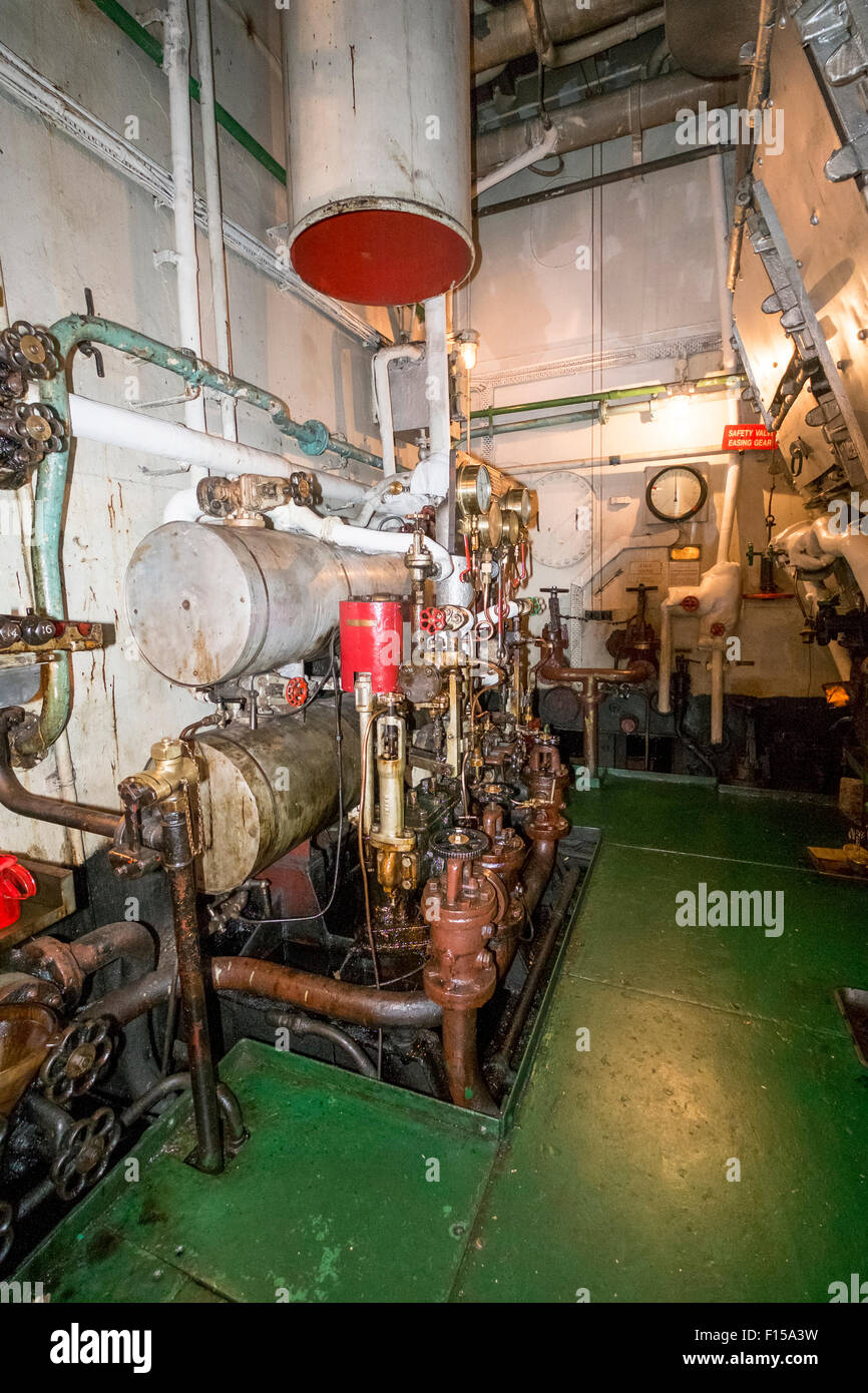 Steam engine room on steam ship SS Shieldhall Stock Photo - Alamy