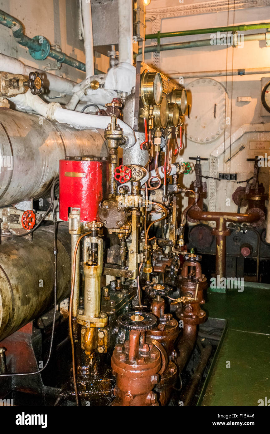 Steam engine room on steam ship SS Shieldhall Stock Photo - Alamy