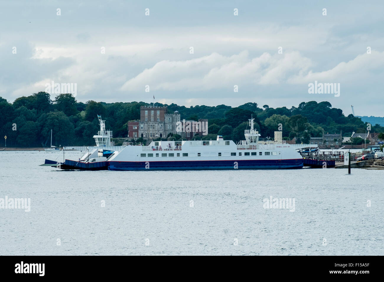 Sandbanks swanage chain ferry hi-res stock photography and images - Alamy