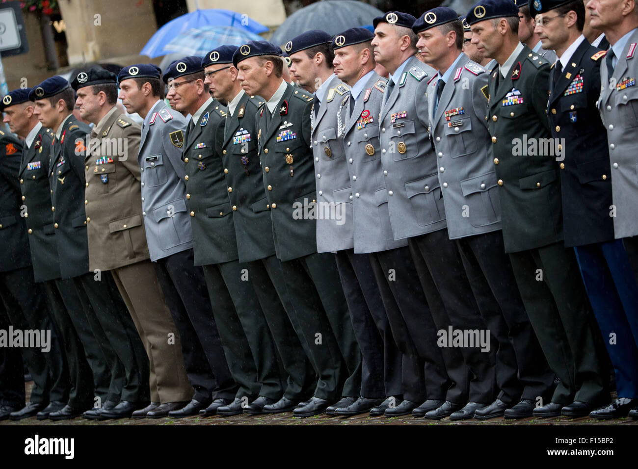 Muenster, Germany. 27th Aug, 2015. Soldiers of the Dutch-German corps ...