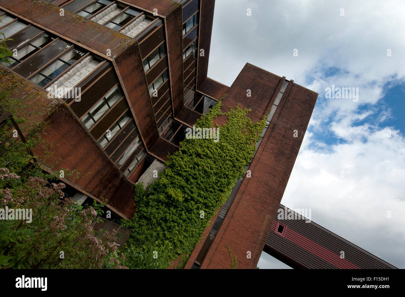 Hoover factory wales hi-res stock photography and images - Alamy