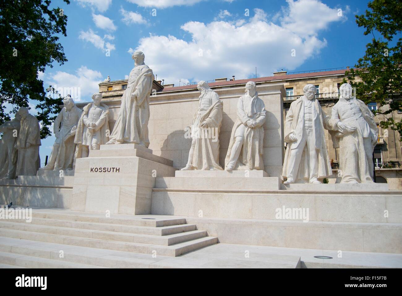 Architecture Hungarian Parliament building statues Stock Photo - Alamy