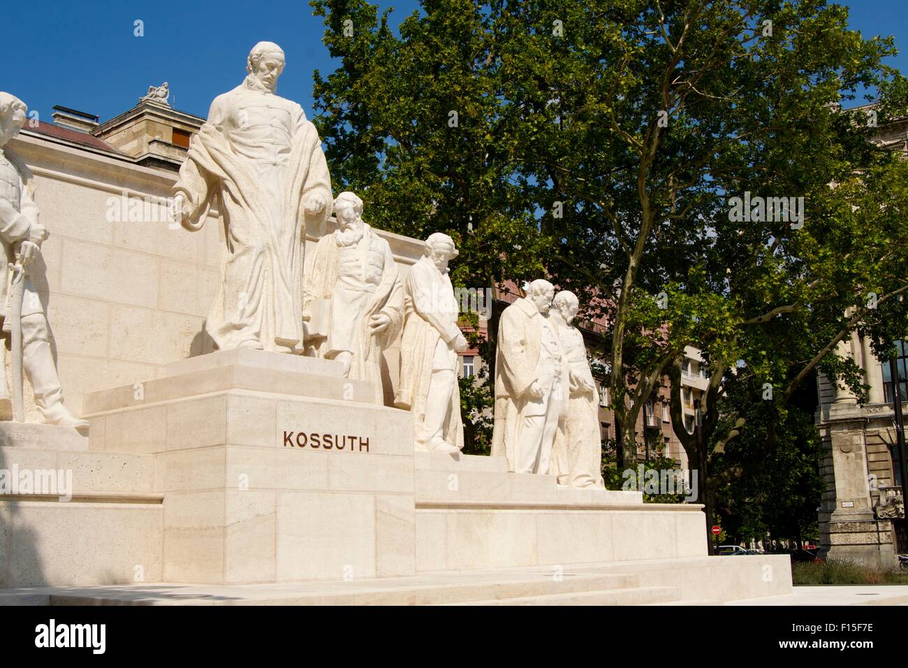 Kossuth statue Hungarian monument parliament Stock Photo - Alamy