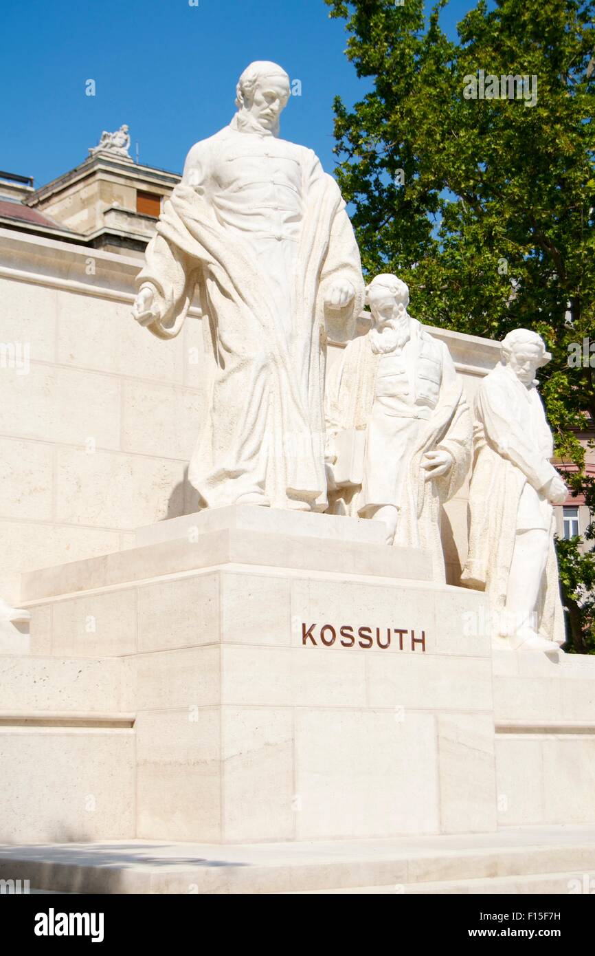 Kossuth statue Hungarian monument parliament Stock Photo - Alamy