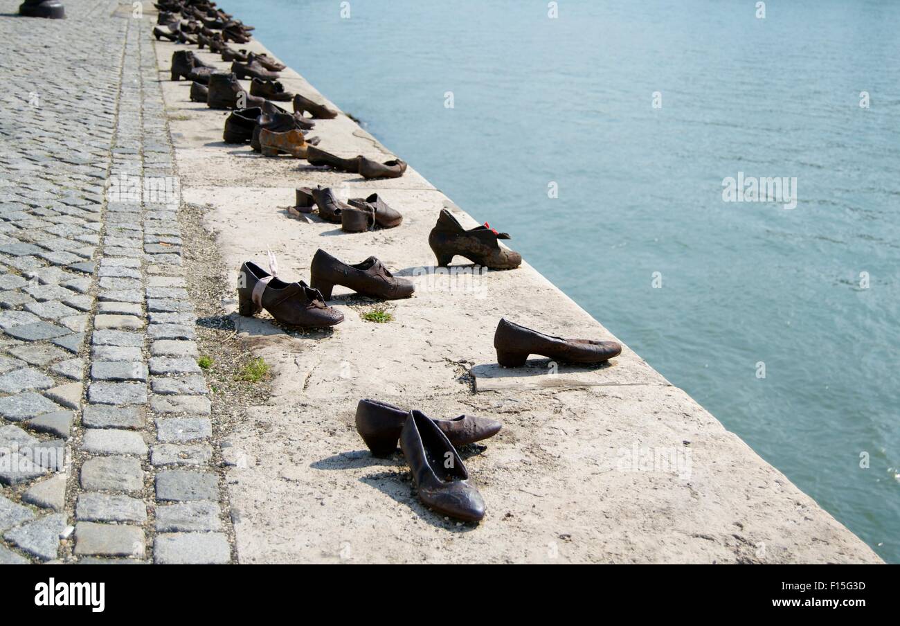 Holocaust Memorial Shoes on river Danube Budapest Stock Photo - Alamy