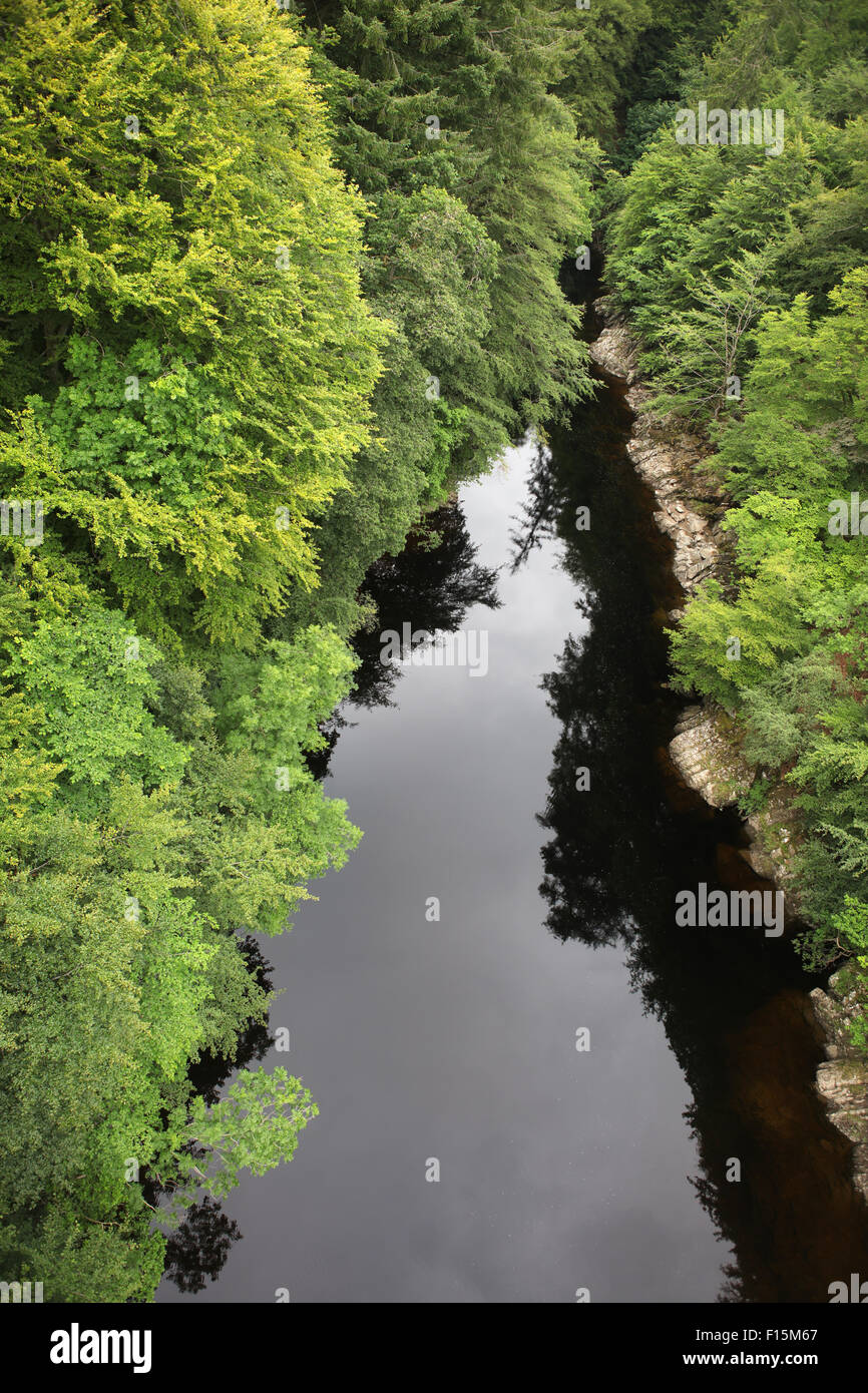 Linn of Tummel - Trees along river Garry - Garry Bridge - Perthshire ...