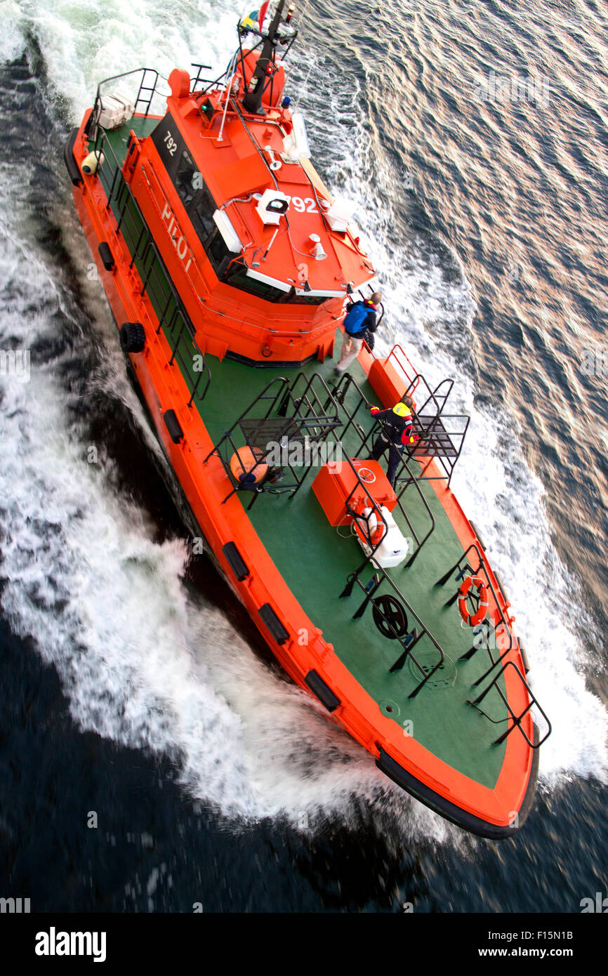 Cruise ship pilot boat hi-res stock photography and images - Alamy