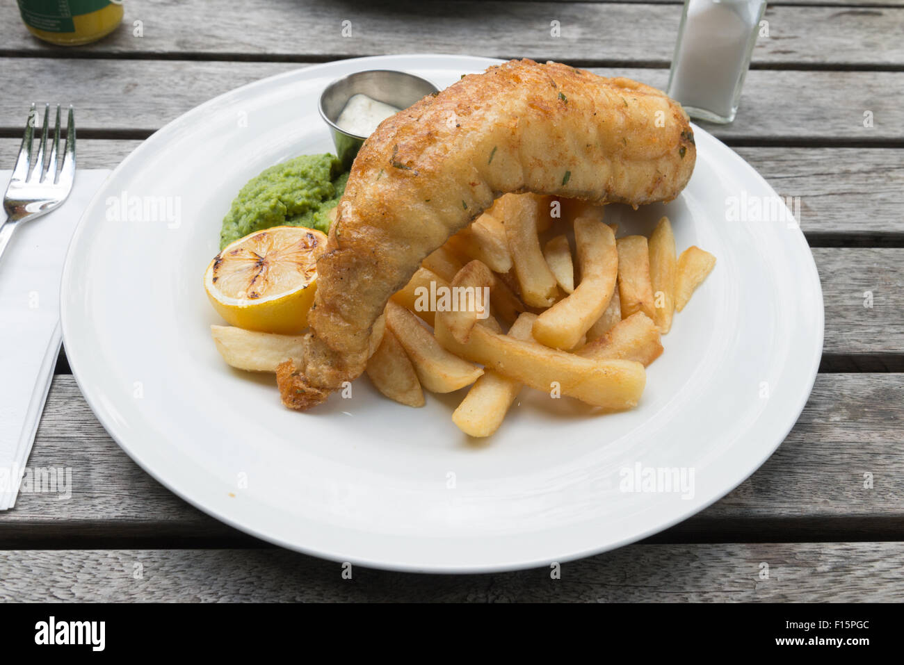 Battered cod hi-res stock photography and images - Alamy
