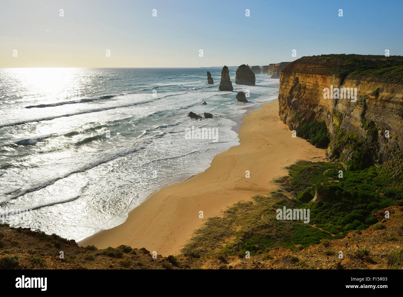 Limestone Stacks, The Twelve Apostles, Princetown, Great Ocean Road ...