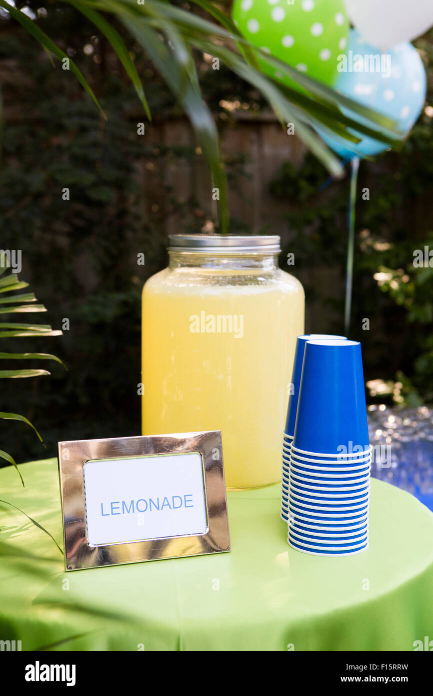 Lemonade and Cups on Table at Kid's Birthday Party Stock Photo - Alamy