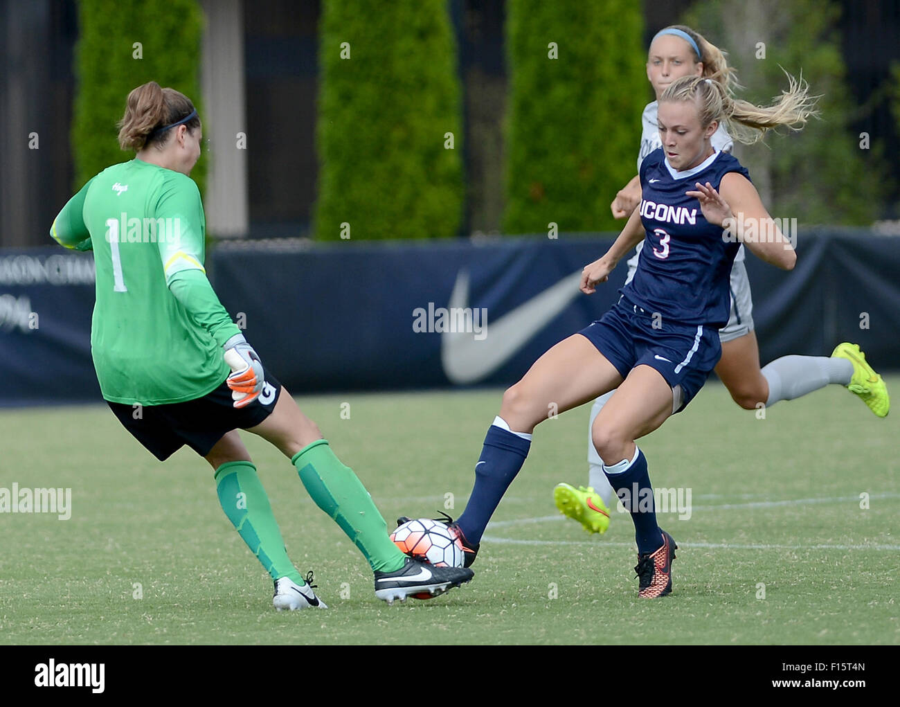 Washington, DC, USA. 27th Aug, 2015. 20150827 - Georgetown goalkeeper ...