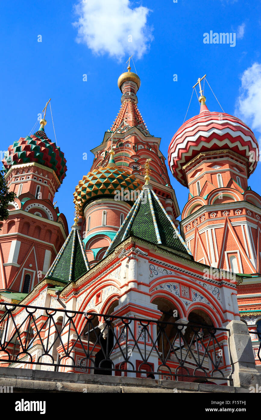 Beautiful St. Basil's Cathedral on Red Square is Moscow's most famous ...