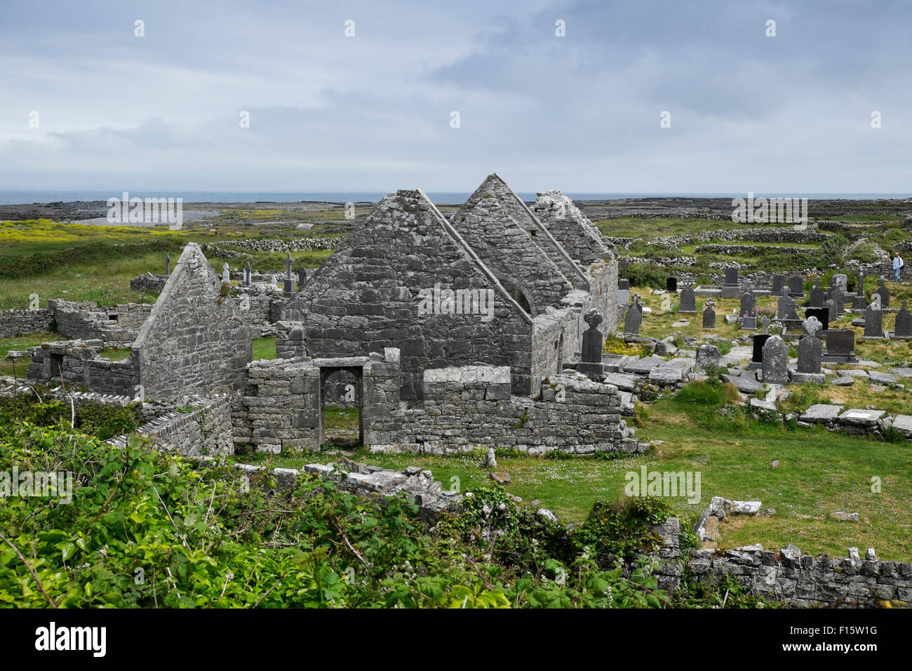 Stone ruins, Aran Islands, Republic of Ireland Stock Photo - Alamy