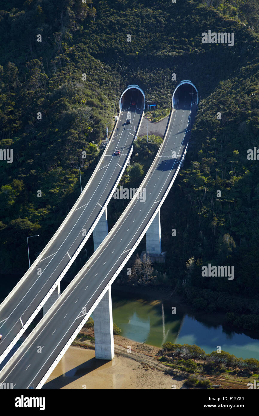 State Highway One at Waiwera Viaduct and Johnstone's Hill Tunnels ...