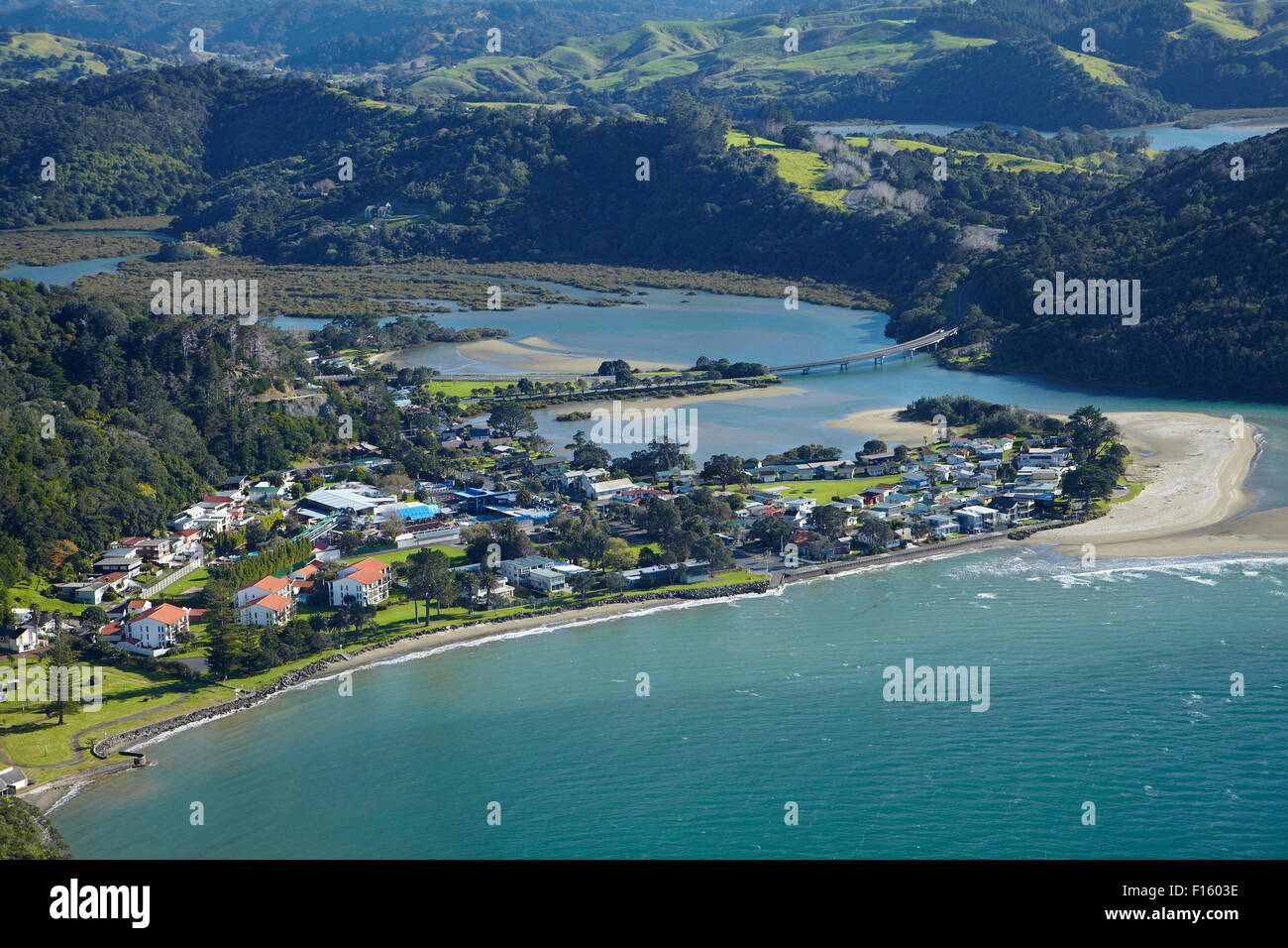 Waiwera new zealand hi-res stock photography and images - Alamy