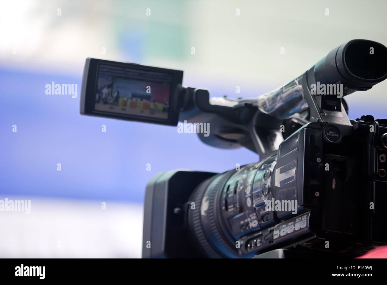 Journalist camera hi-res stock photography and images - Alamy