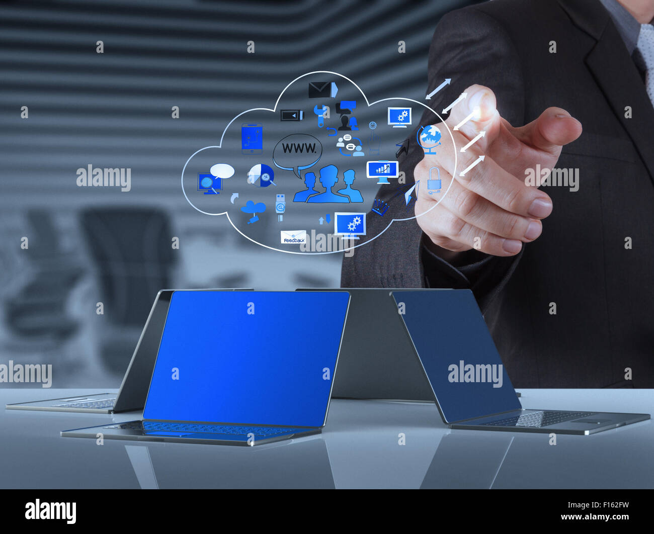 Businessman hand working with a Cloud Computing diagram on the new ...