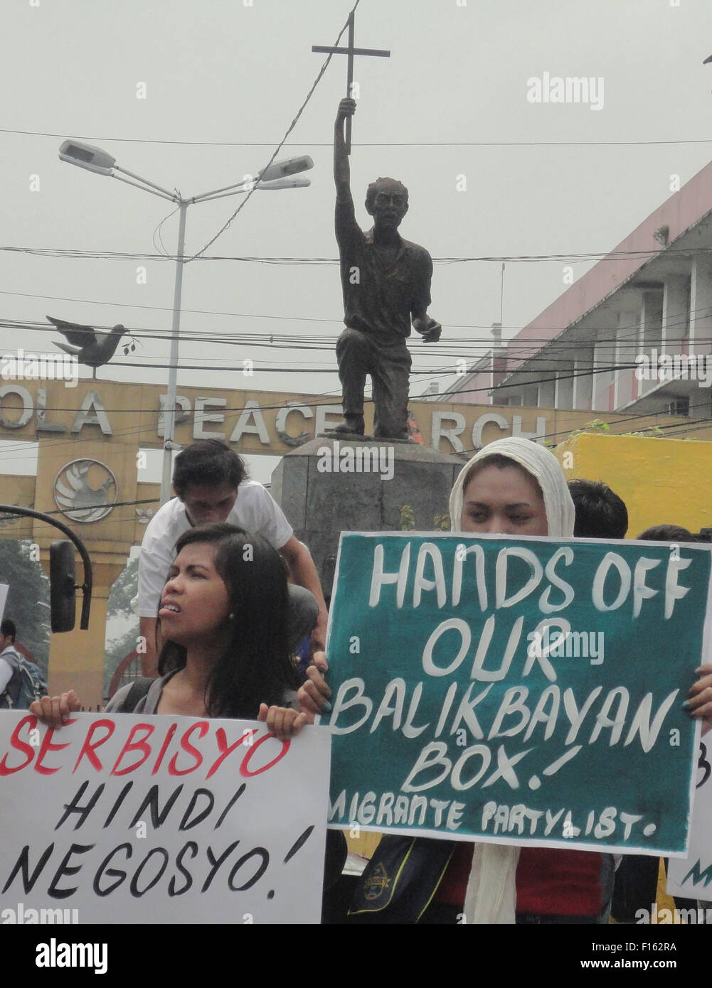 Balikbayan boxes hi-res stock photography and images - Alamy