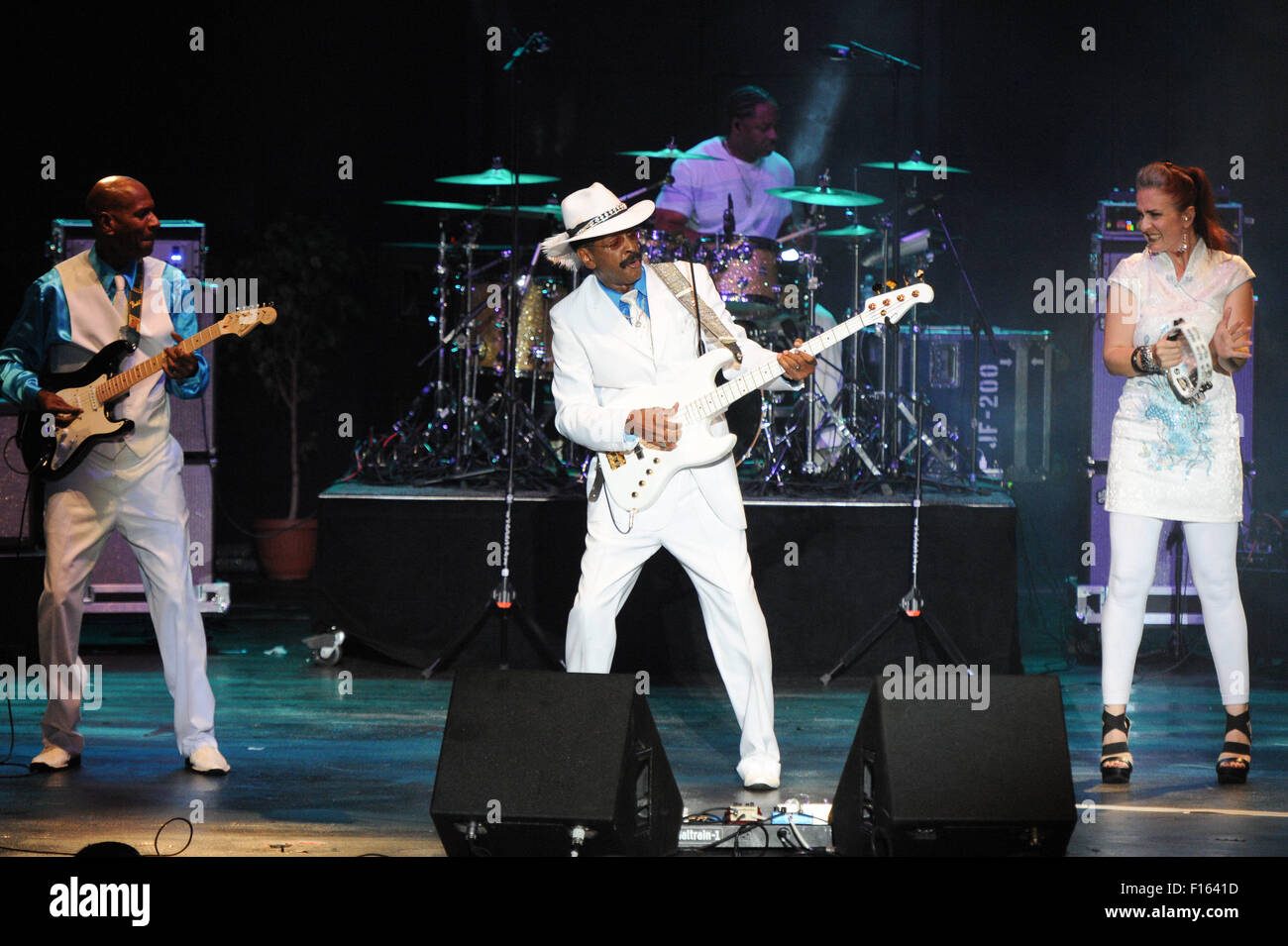 Larry graham graham central station hi-res stock photography and images ...