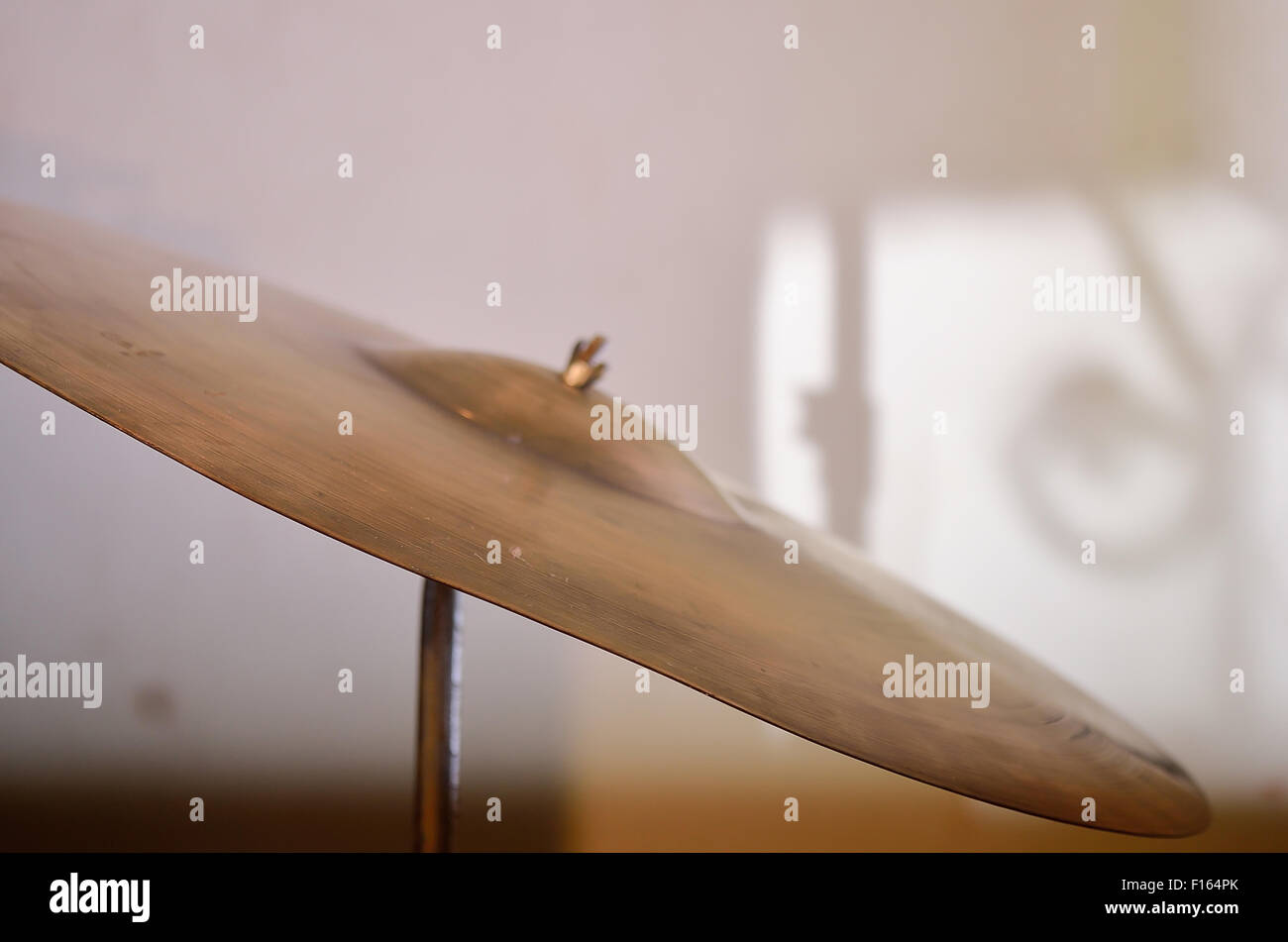 Modern cymbal hi-res stock photography and images - Alamy