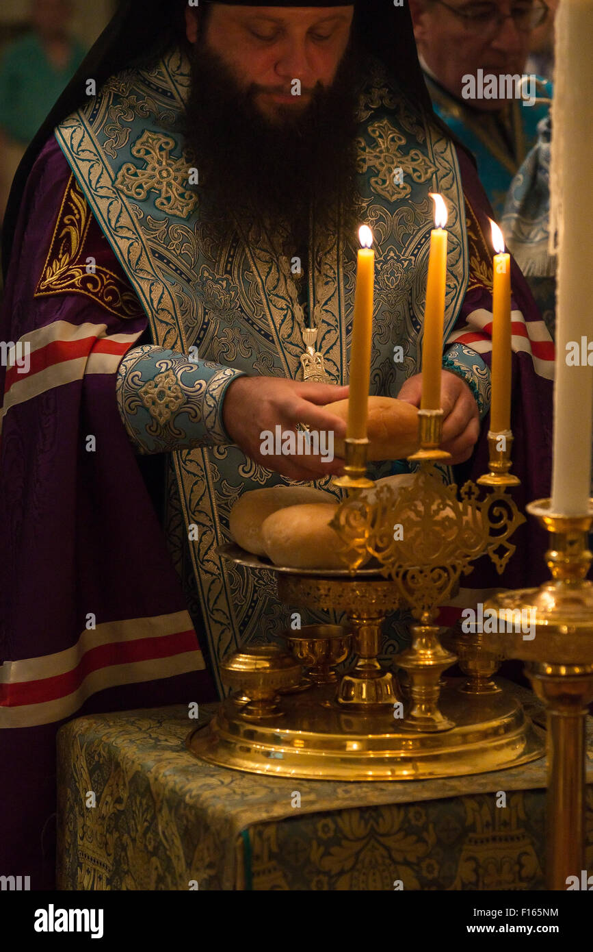 Orthodox bishop blessing hi-res stock photography and images - Alamy