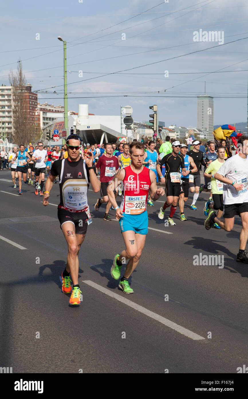 Austrian marathon hi-res stock photography and images - Alamy