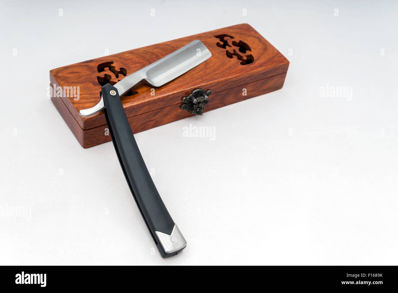 Open razor hi-res stock photography and images - Alamy