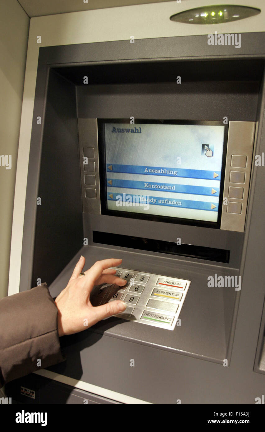 Atms vertical hi-res stock photography and images - Alamy