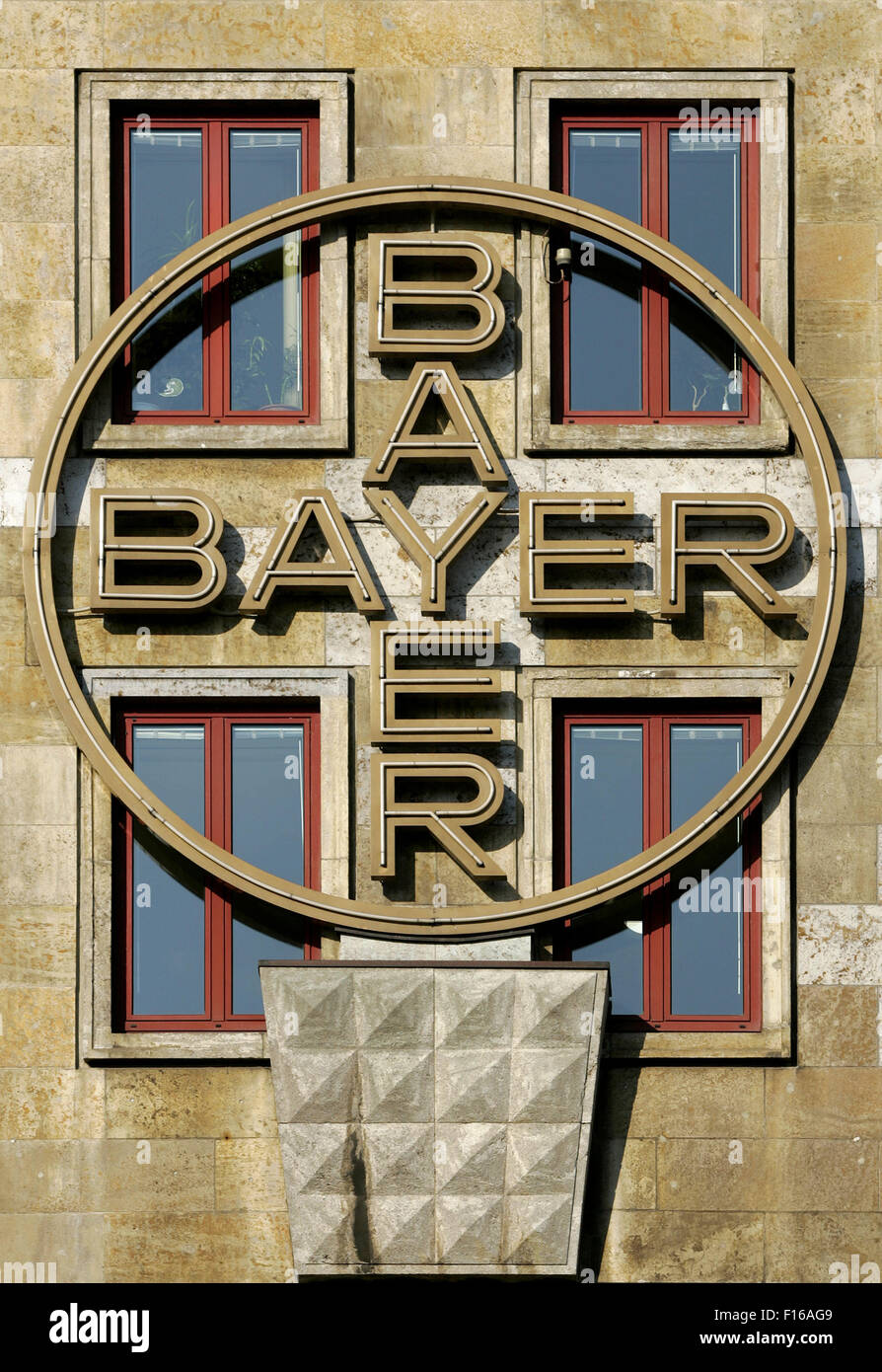 Bayer Logo Stock Photos & Bayer Logo Stock Images - Alamy